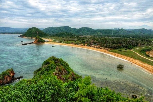 Vitamin Sea Bukit Merese, Tanjung Aan, Pantai Seger Lombok - AJAK ANAK