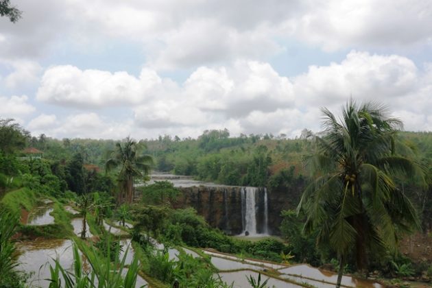 Geopark Ciletuh Sukabumi: Tempatnya Curug Juara dan Keren-keren - AJAK ANAK