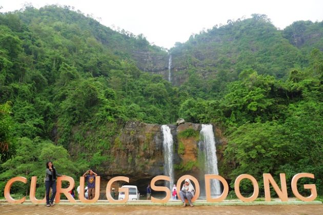 Geopark Ciletuh: Wisata Alam Lengkap Bukit, Curug dan Pantai - AJAK ANAK